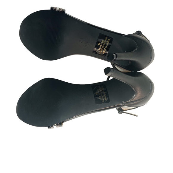 Rouge Helium | Shoes | Newrouge Helium Black Gold And Silver Pump ...